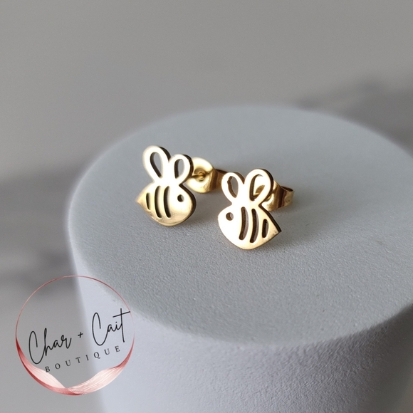 Jewelry | Gold Cartoon Bee Earring Studs | Poshmark